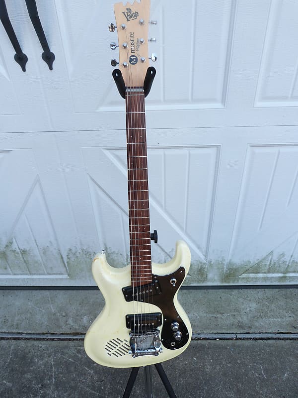 Mosrite the Vintage built in amplifier white | Reverb UK