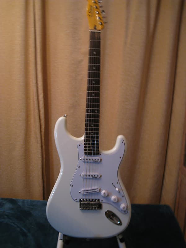 Jamie Davey /Wilkinson Hybrid Stratocaster 2010s - White | Reverb UK