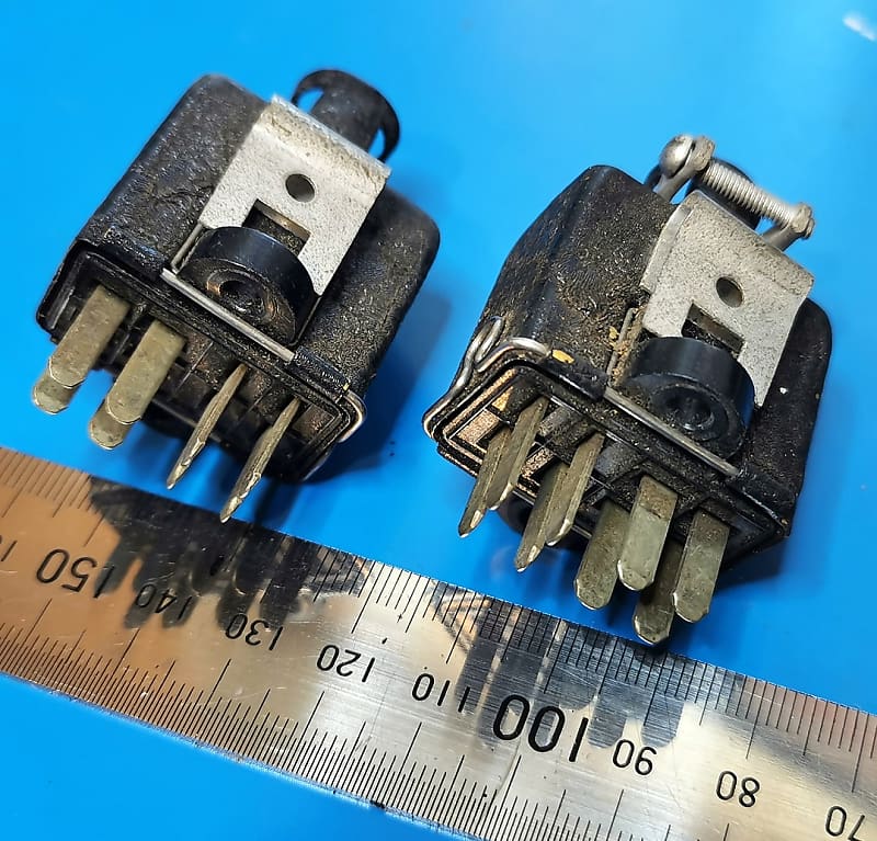 Cinch Jones 8-pin Connector Male (x2) | Reverb Canada