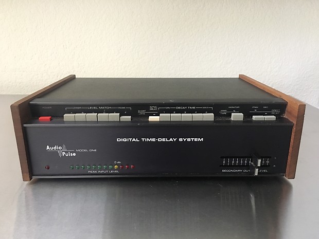 Digital Time Delay System Audio Pulse | Reverb