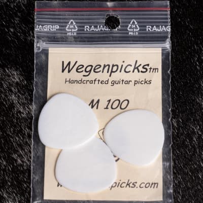Wegenpicks M100 Mandolin Pick 1 mm Set of 3 in White | Reverb