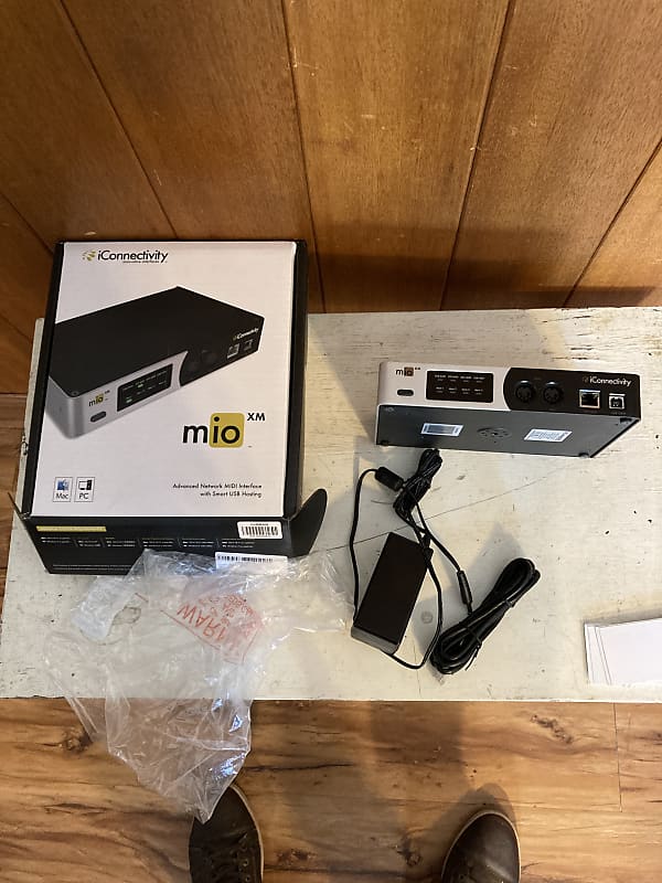 iConnectivity MIO XM midi hub | Reverb