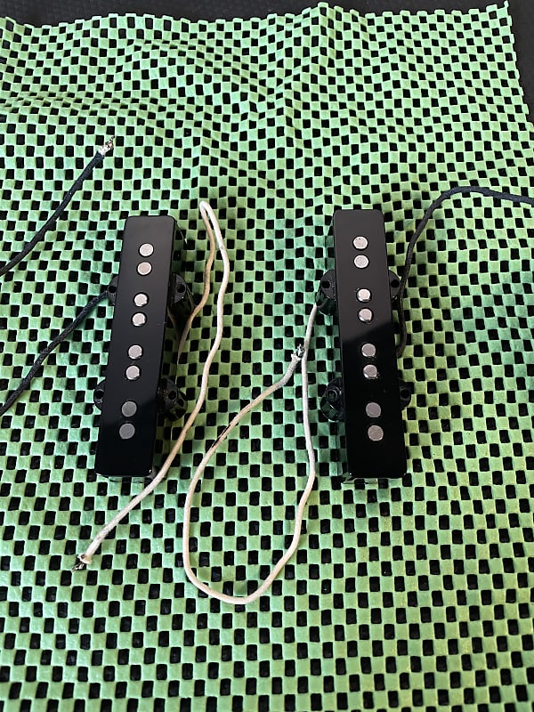 Lindy Fralin Split Jazz Bass Pickup set 5% Overwind | Reverb