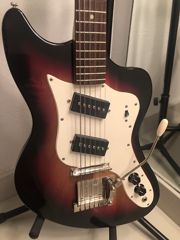 Califone Guitar 6 String Sunburst with Tremolo | Reverb