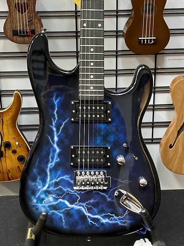 Lightning bolt Strat with GigBag | Reverb