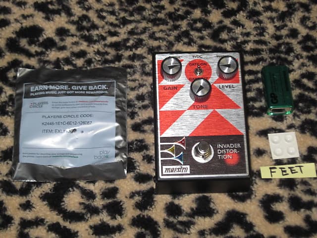 lightly used Maestro Invader Distortion + battery, | Reverb Canada