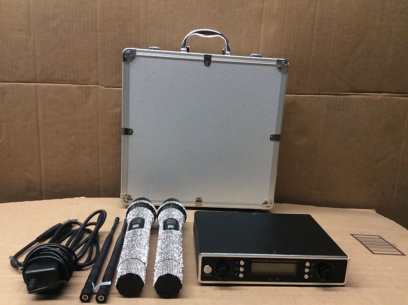 Dual UHF 100 Chan. Diamond Handheld Wireless Microphone | Reverb