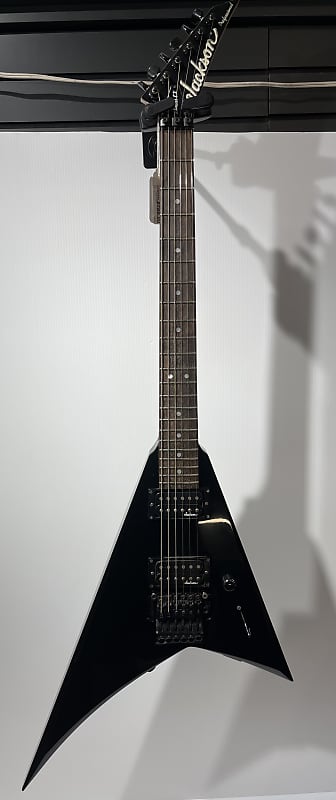 Jackson Rhoads hard case included | Reverb