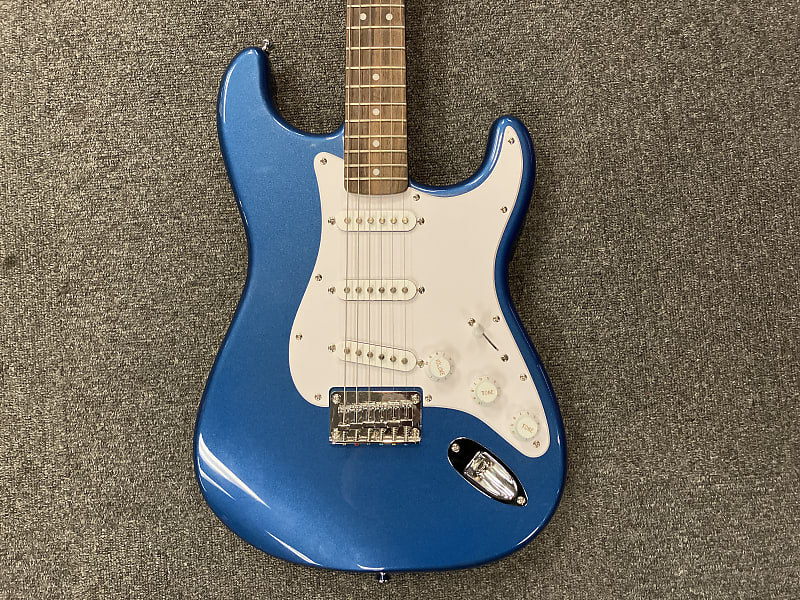 Used Squier STRATOCASTER | Reverb