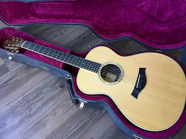 Taylor GC8 Acoustic Guitar • 2008 | Reverb