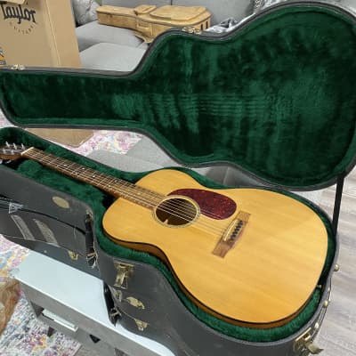 Martin Acoustic Guitar Auditorium Mahogany 000M USA w/ Case | Reverb