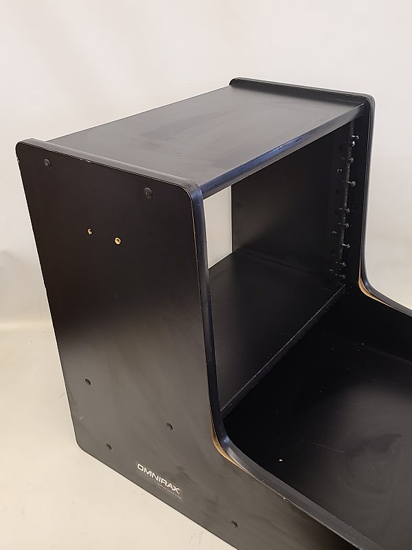 Omnirax Studio 8 Space Tabletop Studio Rack and Mixer | Reverb