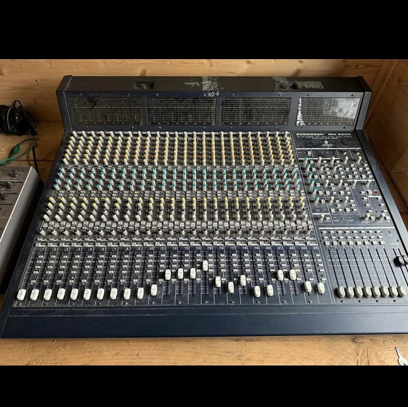 Behringer MX9000 2000s | Reverb
