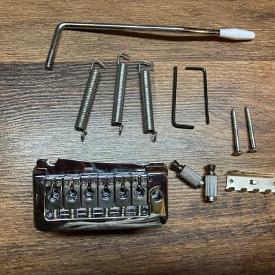 2 Point tremolo , bridge | Reverb