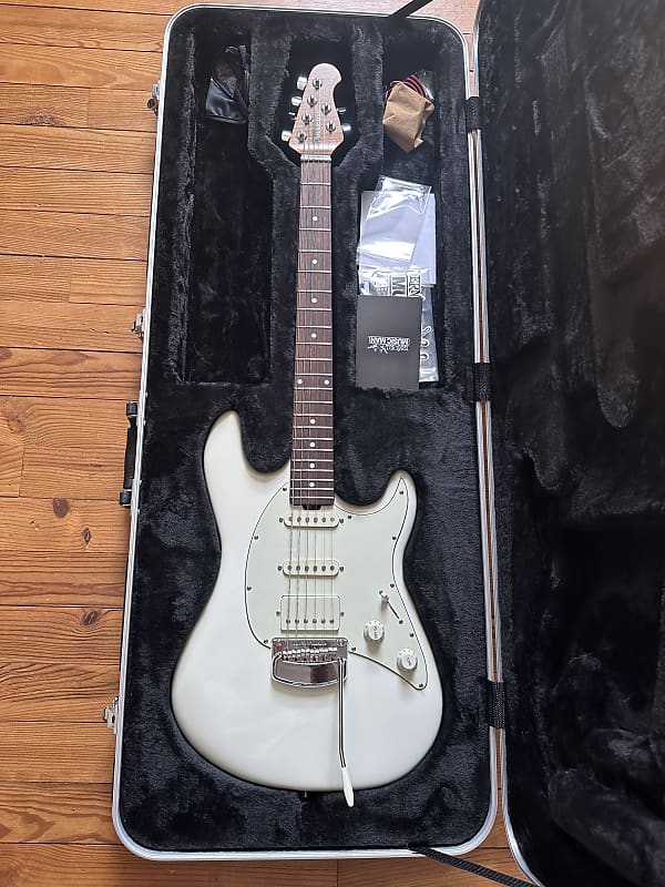 Music Man Cutlass RS HSS 2018 - Ivory White | Reverb UK