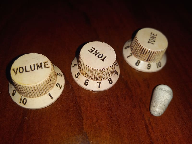 Fender Custom Shop '62 Relic Stratocaster Volume Tone Knobs | Reverb