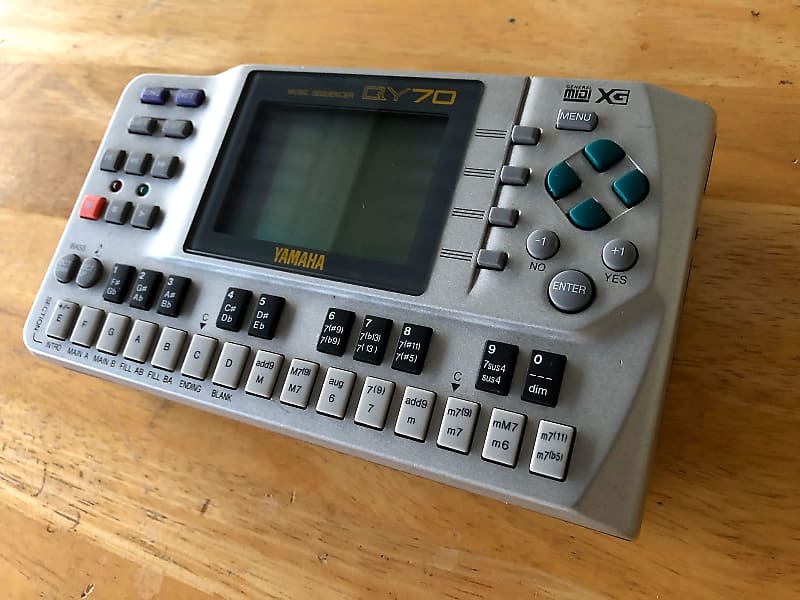 Yamaha QY70 MIDI Sequencer Sound Module | Reverb