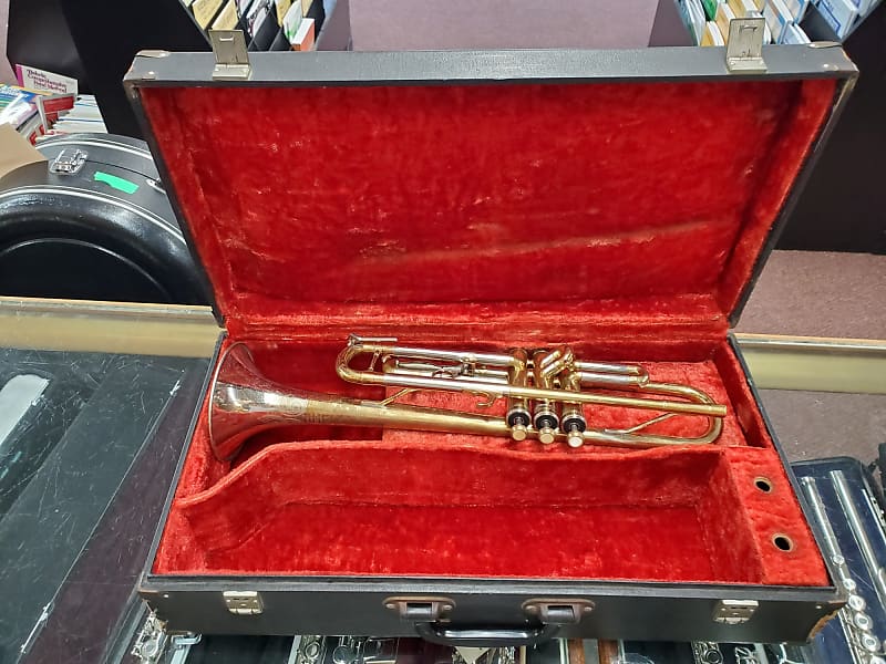 Used Selmer Invicta Bb Trumpet | Reverb