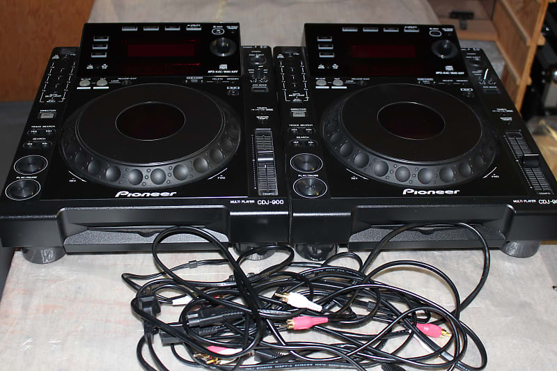 (2) Pioneer CDJ 900 Multiplayer (USB, CD, link) with Power | Reverb