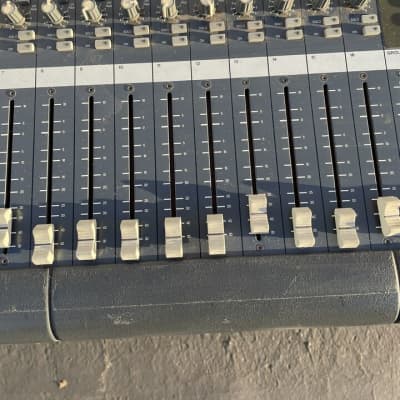 SOUNDTRACS Solo Midi console 16-8-2 STUDIO MIXER Mixing | Reverb