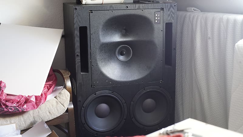 Genelec 1034A (Pair) | Reverb