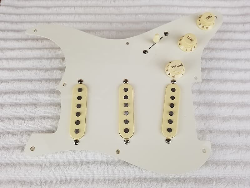 2016 Fender Eric Johnson Stratocaster Loaded Pickguard | Reverb