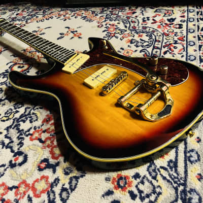 Jay Turser Mosrite Copy MIK Offset -3-Tone Sunburst | Reverb