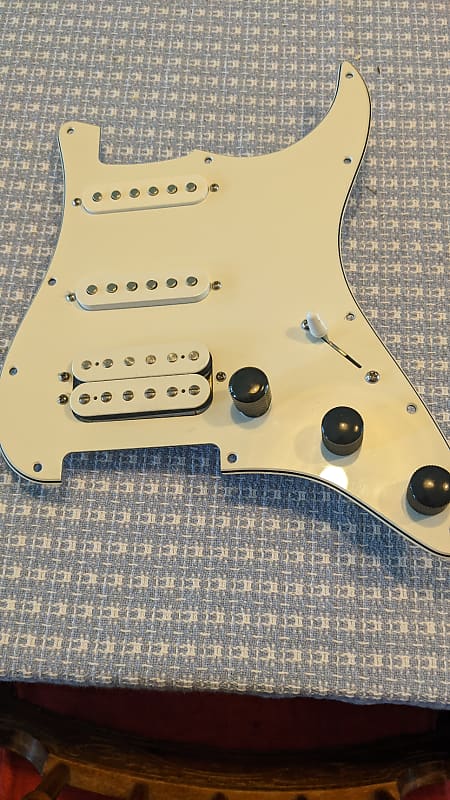 Fender Double Tap Loaded Harness HSS White | Reverb