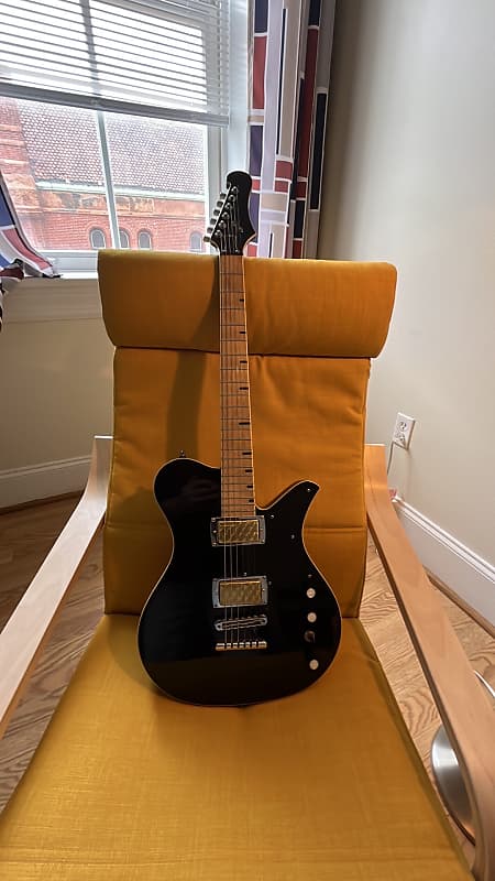 First Act Sheena 2000’s Transparent Black | Reverb