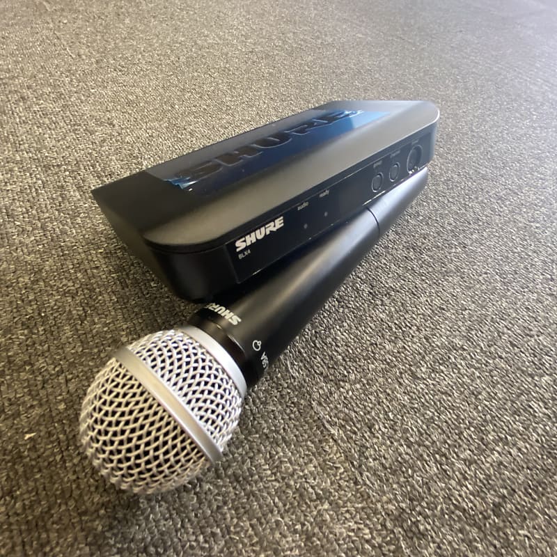 Used Shure BLX4 PG58 MIC Wireless Kit | Reverb
