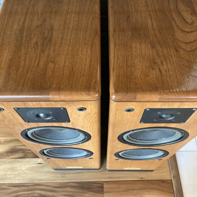 Vintage Pair of Advent Heritage Speakers Re-Foamed Speakers | Reverb