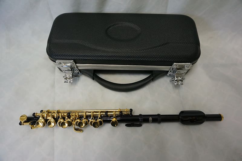 Piccolo with gold color keys, with case | Reverb