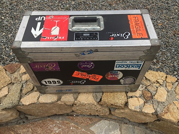 Showcase 2 Space Shock Mounted ETA case 1990's Silver/ Black | Reverb