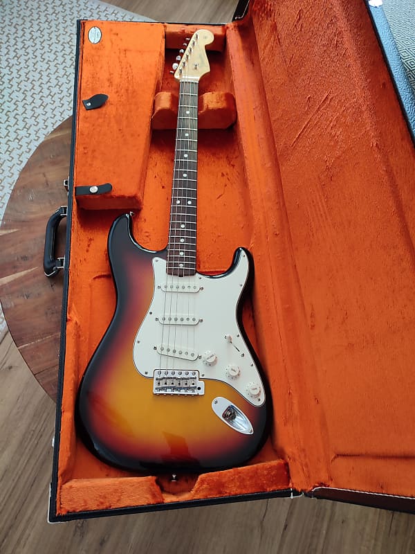Fender American Vintage '65 Stratocaster Electric Guitar | Reverb