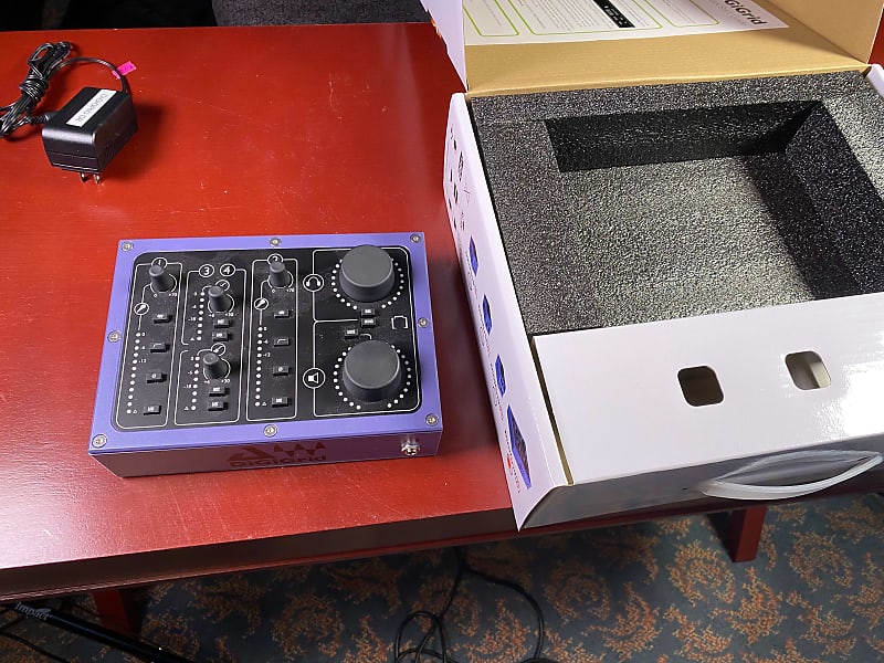 Digigrid D8 Desktop Interface and headphone amp 2021 Blue | Reverb