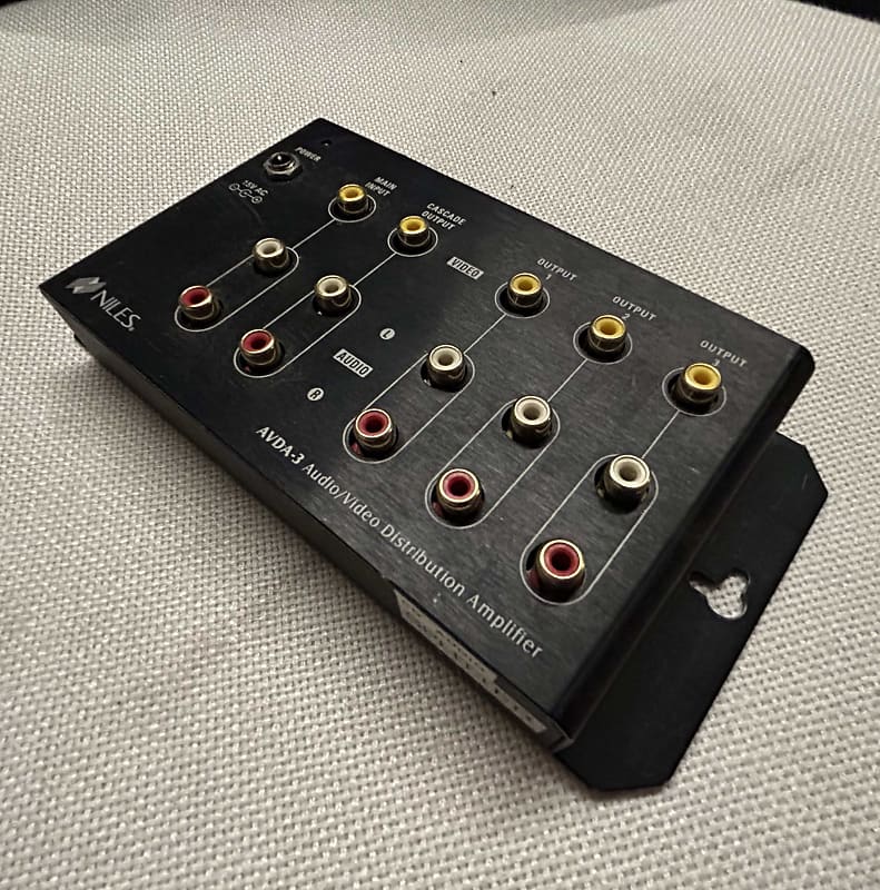 NILES AVDA-3 AUDIO/VIDEO DISTRIBUTION AMPLIFIER | Reverb