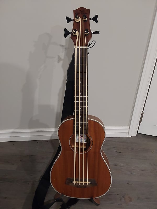 Uk Dream UB-113 U-Bass | Reverb