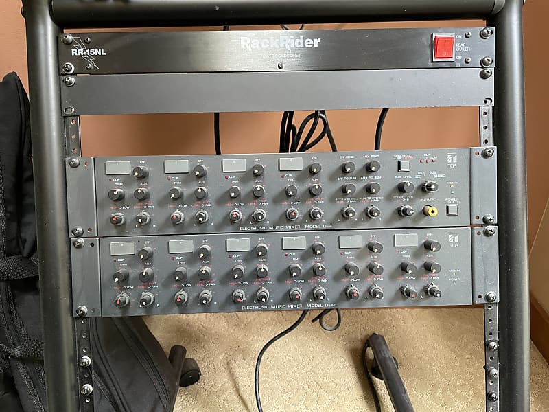 TOA D-4, D-4E 1988 - Rack Mount | Reverb