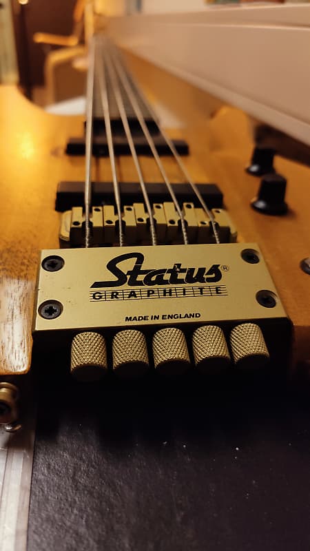 Status Status Graphite Energy Headless 5 string Late | Reverb España
