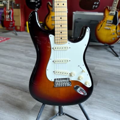 Fender American Standard Stratocaster Black w/Tortoise Shell | Reverb