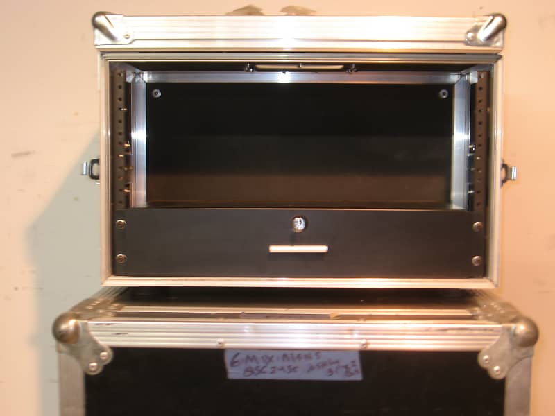 Grundorf T8 Wireless Rack 8U. With Wireless Mic Storage | Reverb