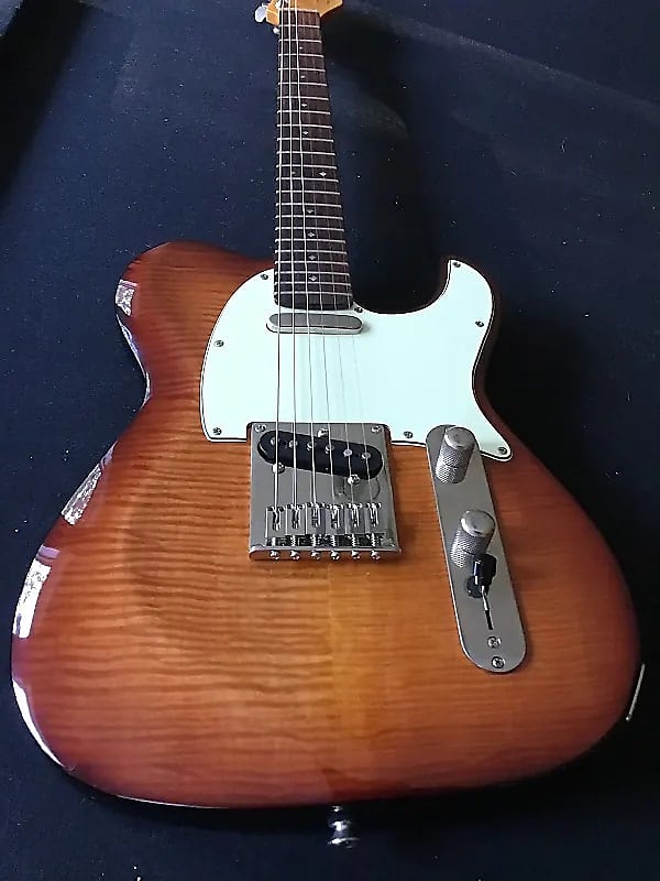 Dean Zelinsky Dellatera 2018 Custom Sunburst with Z Glide | Reverb