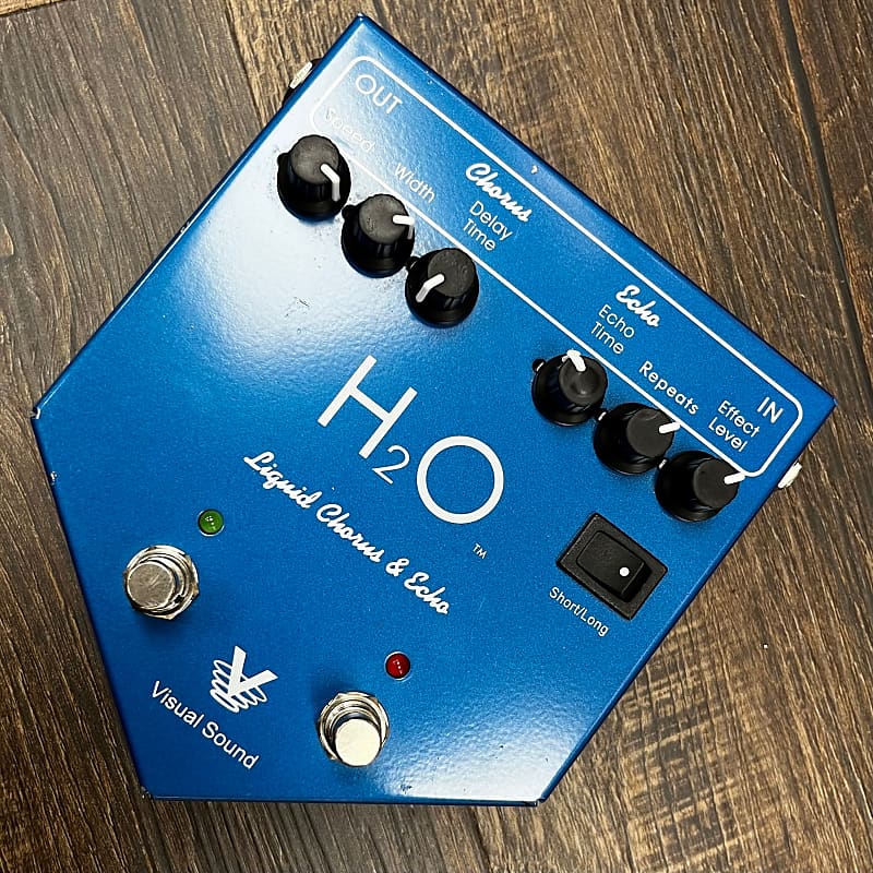 Used Visual Sound H2O Liquid Chorus & Echo Pedal (missing | Reverb