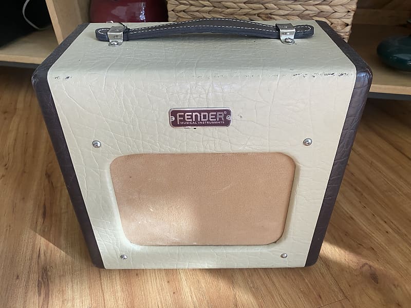 Fender Champion 600 Mini Guitar Amp Champion 600 2007 - 2013 | Reverb