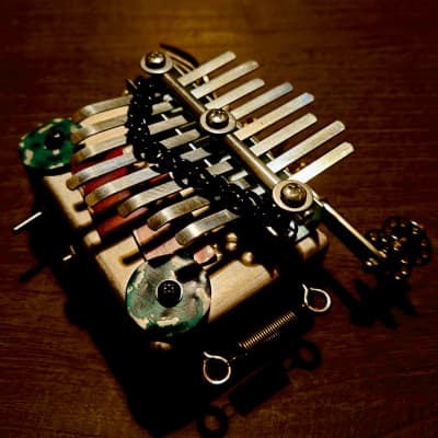 kalimba/noise box/noise devices/noise instrument/metal | Reverb