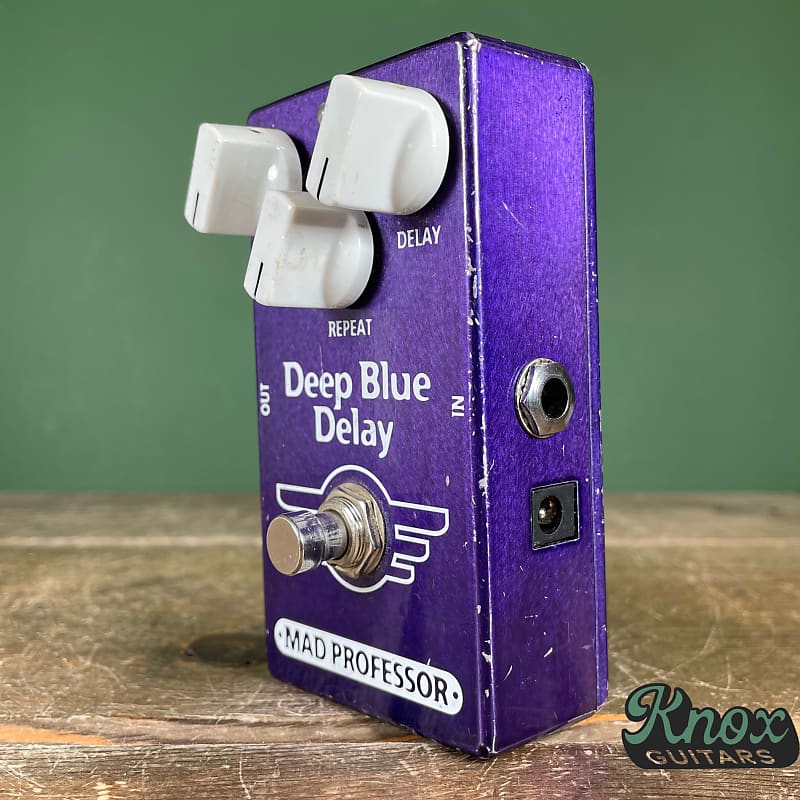 Mad Professor Deep Blue Delay PCB 2013 - Blue | Reverb
