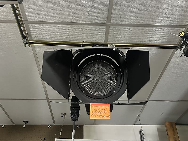 Altman 2000S Fresnel Stage Light | Reverb