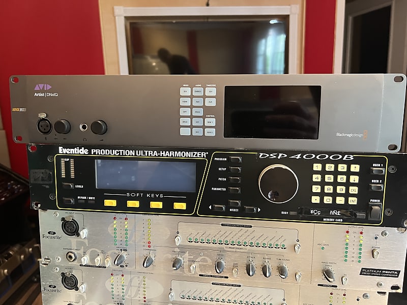 Avid Artist DNXIQ 2010 - 2020s - metal silver | Reverb