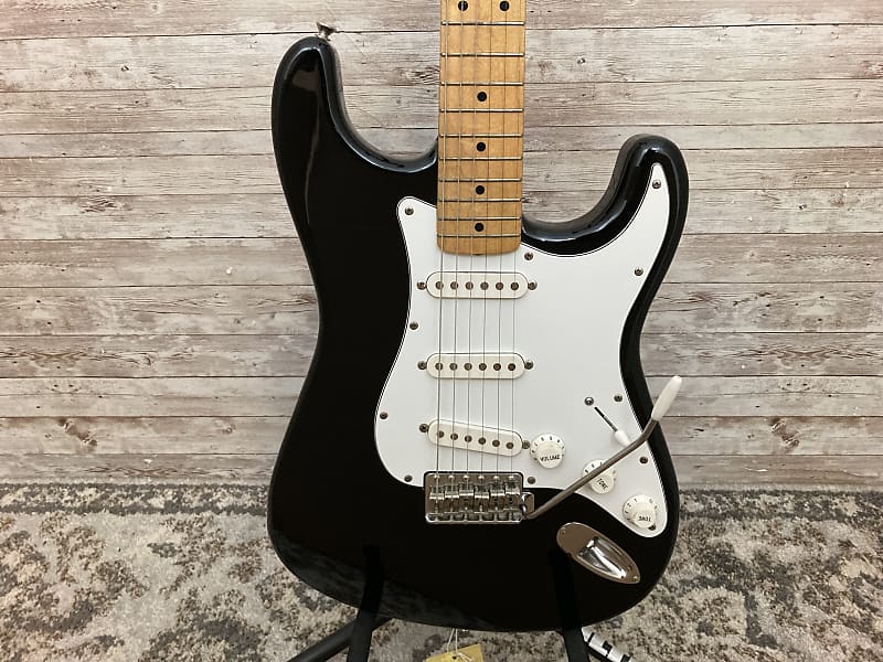 Used Diamond by Aria Standard Electric Guitar | Reverb