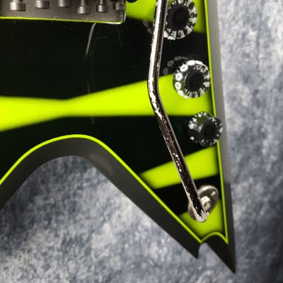 Dean ML Razorback Electric Guitar - Slime Bumblebee - | Reverb UK